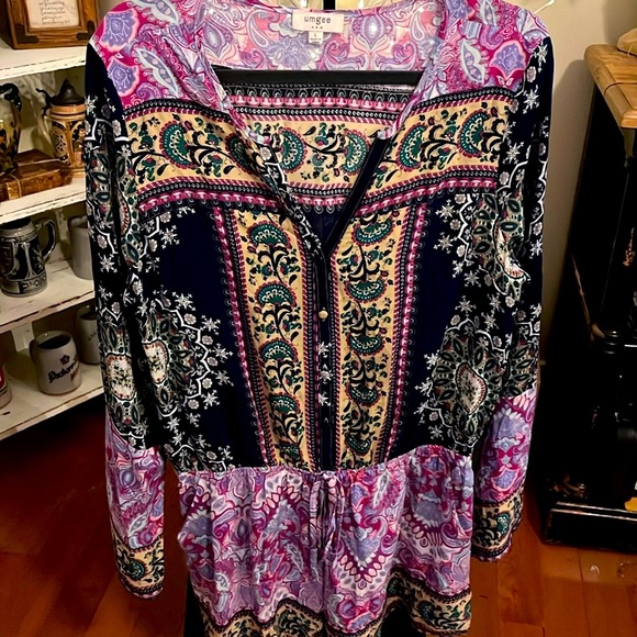 Umgee | Other | Umgee L Romper Sinches At Waist With A Tie Covered ...